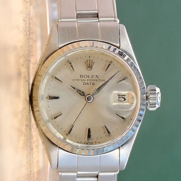Rolex | Accessories | Rolex Oyster Date 26 Mm Silver Index Dial 8k ...